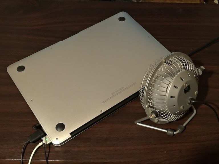 MacBook Air / MacBook Pro クラムシェルモードでの熱対策（放熱・冷却）